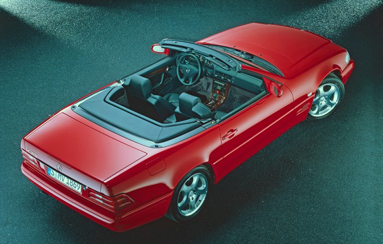 1989: The Mercedes-Benz SL R129 model series is unveiled - MercedesHeritage