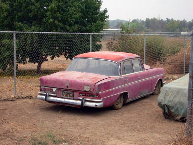 red - MercedesHeritage