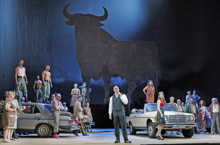 300Ds on stage: SF Opera's new Carmen - MercedesHeritage